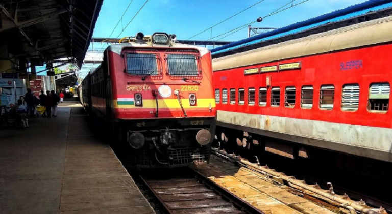 Rajdhani Express | രാജധാനി എക്‌സ്പ്രസിന്റെ അപൂർവ യാത്ര ശ്രദ്ധേയമാകുന്നു ...